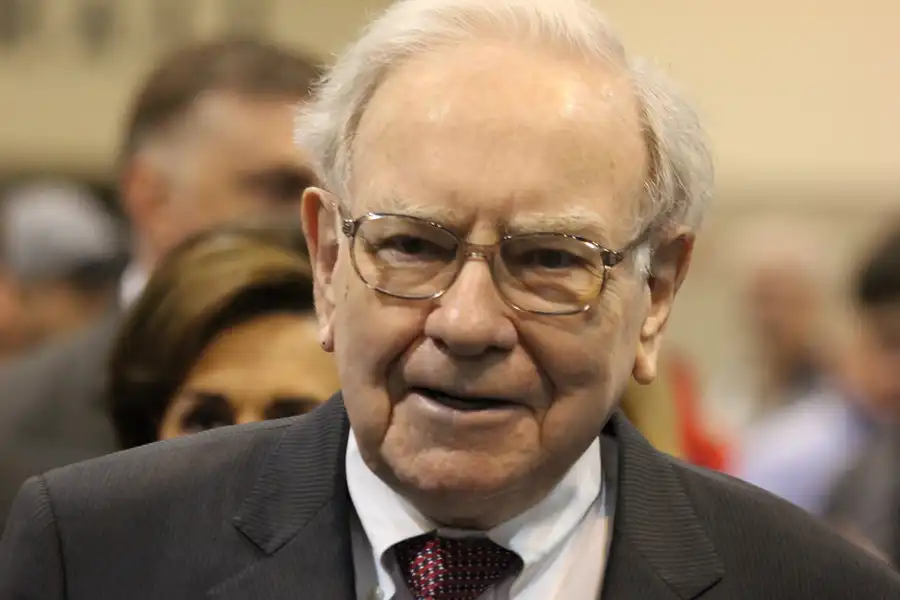 45% of Warren Buffett's $398 Billion Portfolio Is ... - AINave 45% of Warren Buffett's $398 Billion Portfolio Is ... - AINave