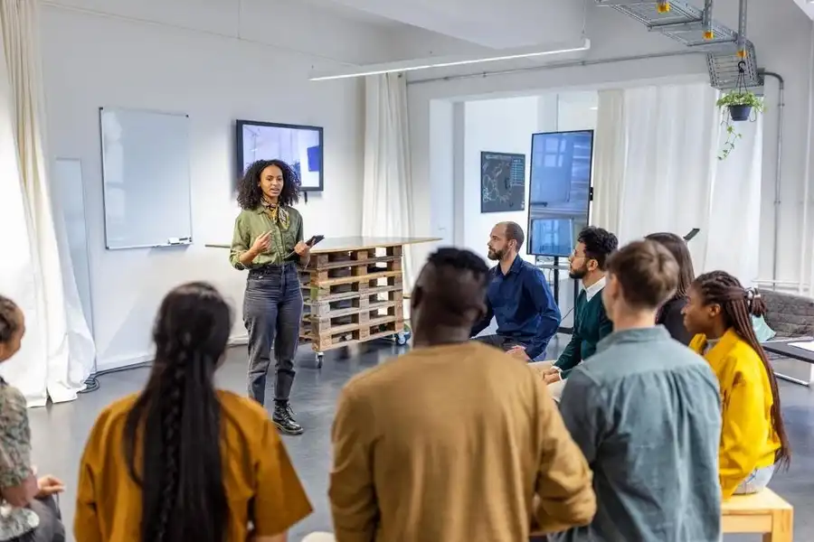 Addressing AI Skills Gaps: Six Tips For Company Le... - AINave Addressing AI Skills Gaps: Six Tips For Company Le... - AINave