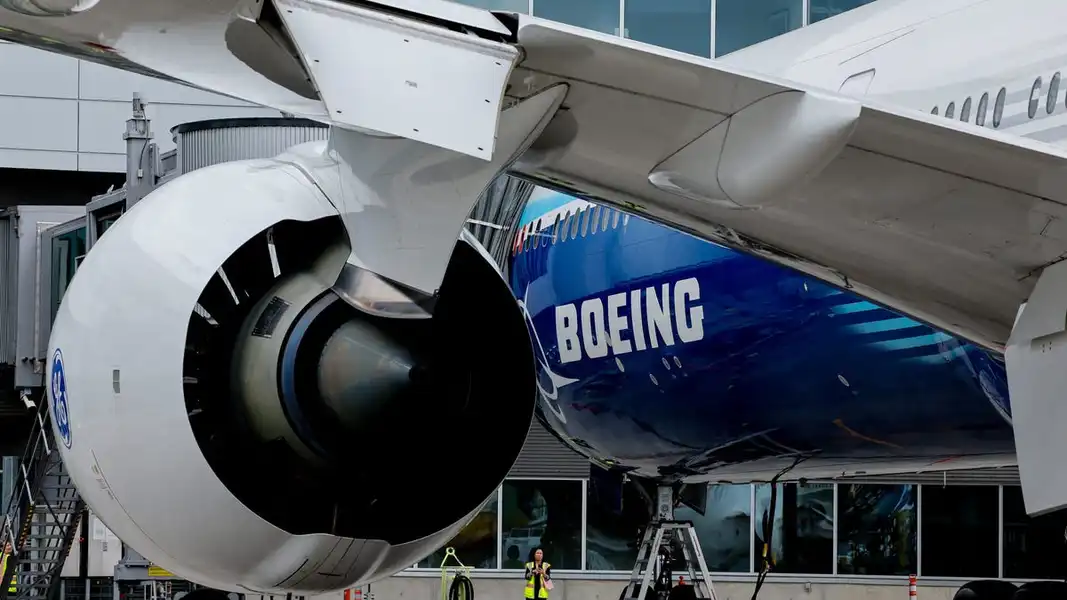 Boeing has new problems with 2 different planes... - AINave