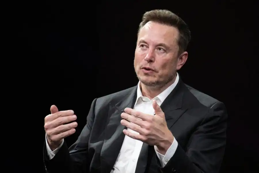 Elon Musk Reacts To An Old Video Of AI 'Godfather'... - AINave Elon Musk Reacts To An Old Video Of AI 'Godfather'... - AINave