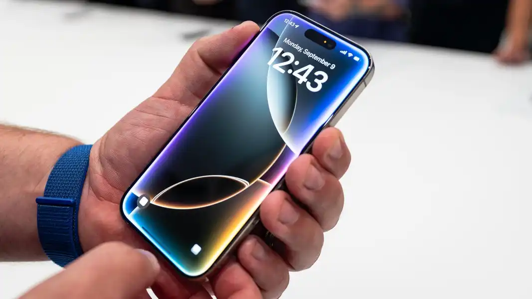 How to turn on Siri's new glow effect on iOS 18 - ... - AINave